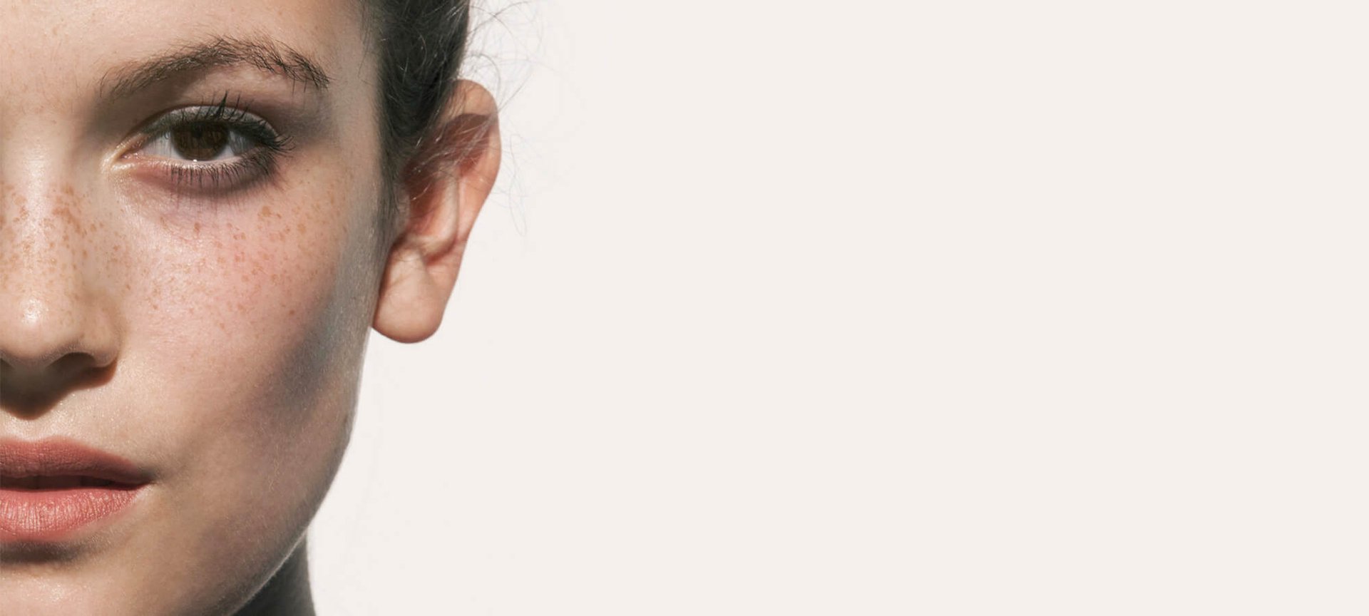 Mudah! Ini 5 Cara Menghilangkan Bintik Hitam di Wajah di Rumah